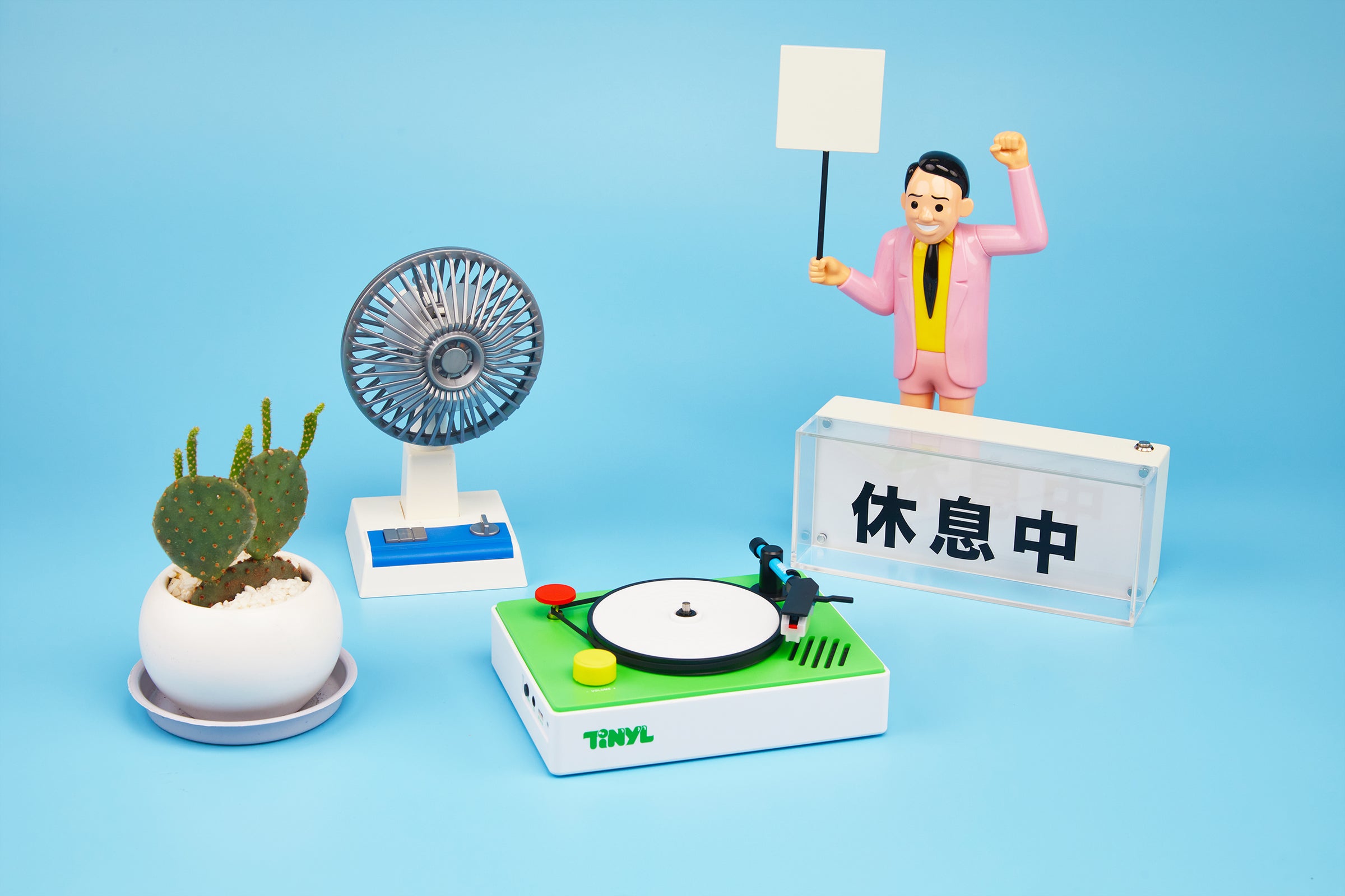 3 INCH RECORDS & PLAYERS